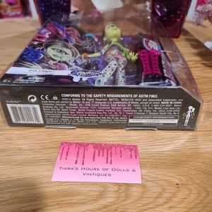 Mattel | Toys | New 24 Monster High Iris Clops I Love Fashion Doll ...